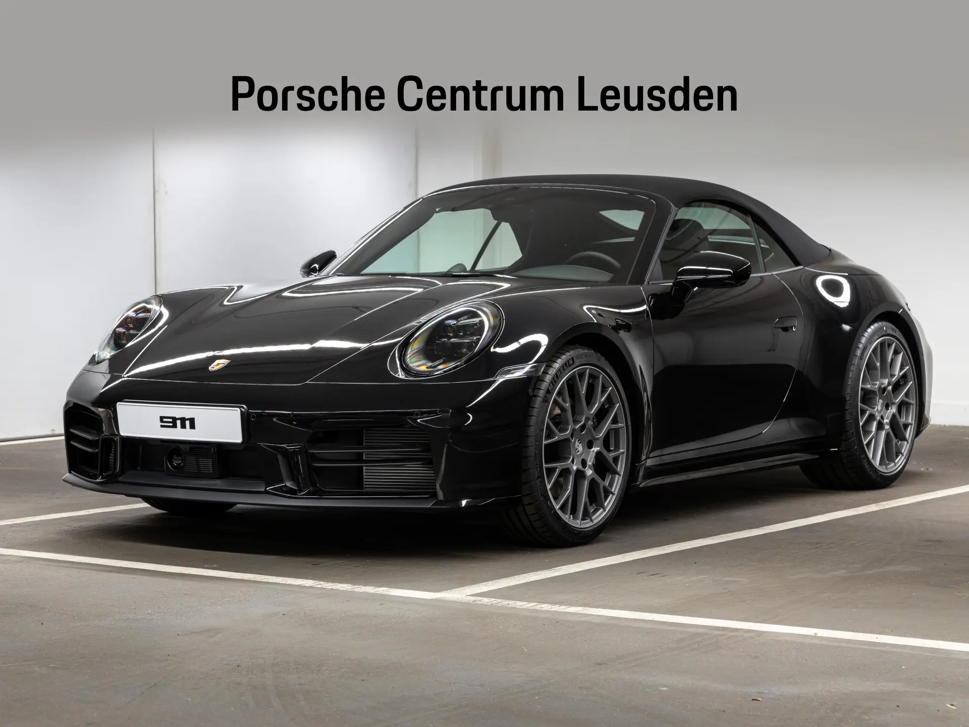 Porsche 911 Carrera Cabriolet - Porsche Centrum Leusden